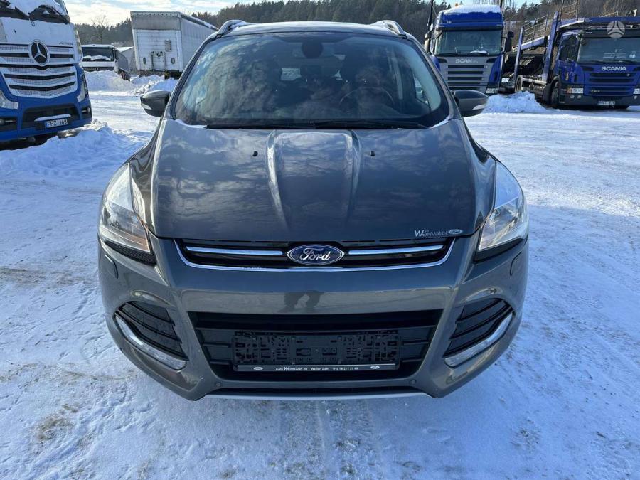 Green Ford Kuga 2014 in Prienai, with an engine capacity of 2.00 L and mileage of 253 thousand km for 7400 €, photo 4 on AUTOMOTO.COM.LV