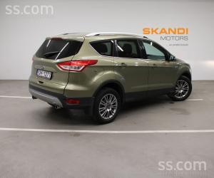 Zaļš Ford Kuga 2014 Rīga, ar dzinēja tilpumu 2.00 L un nobraukumu 218 tūkst. km par 3990 €, foto 5 vietnē AUTOMOTO.COM.LV