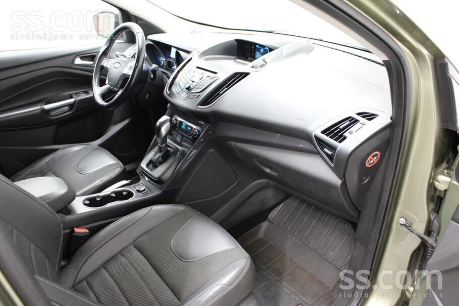 Zaļš Ford Kuga 2014 Rīga, ar dzinēja tilpumu 2.00 L un nobraukumu 218 tūkst. km par 3990 €, foto 12 vietnē AUTOMOTO.COM.LV