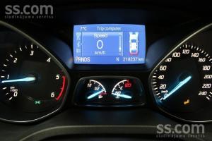 Zaļš Ford Kuga 2014 Rīga, ar dzinēja tilpumu 2.00 L un nobraukumu 218 tūkst. km par 3990 €, foto 17 vietnē AUTOMOTO.COM.LV
