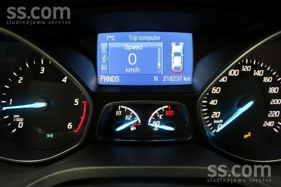 Zaļš Ford Kuga 2014 Rīga, ar dzinēja tilpumu 2.00 L un nobraukumu 218 tūkst. km par 3990 €, foto 17 vietnē AUTOMOTO.COM.LV