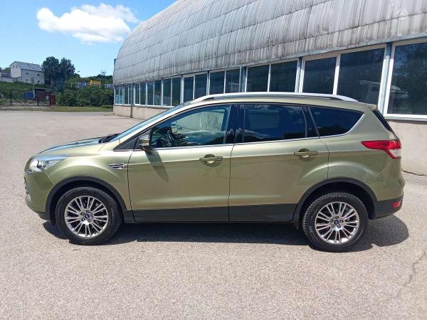 Zaļš Ford Kuga 2014 Alīta, ar dzinēja tilpumu 2.00 L un nobraukumu 238 tūkst. km par 7900 €, foto 2 vietnē AUTOMOTO.COM.LV