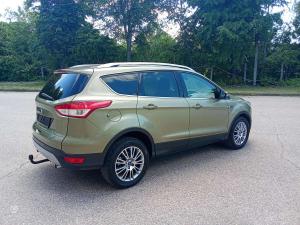 Zaļš Ford Kuga 2014 Alīta, ar dzinēja tilpumu 2.00 L un nobraukumu 238 tūkst. km par 7900 €, foto 13 vietnē AUTOMOTO.COM.LV
