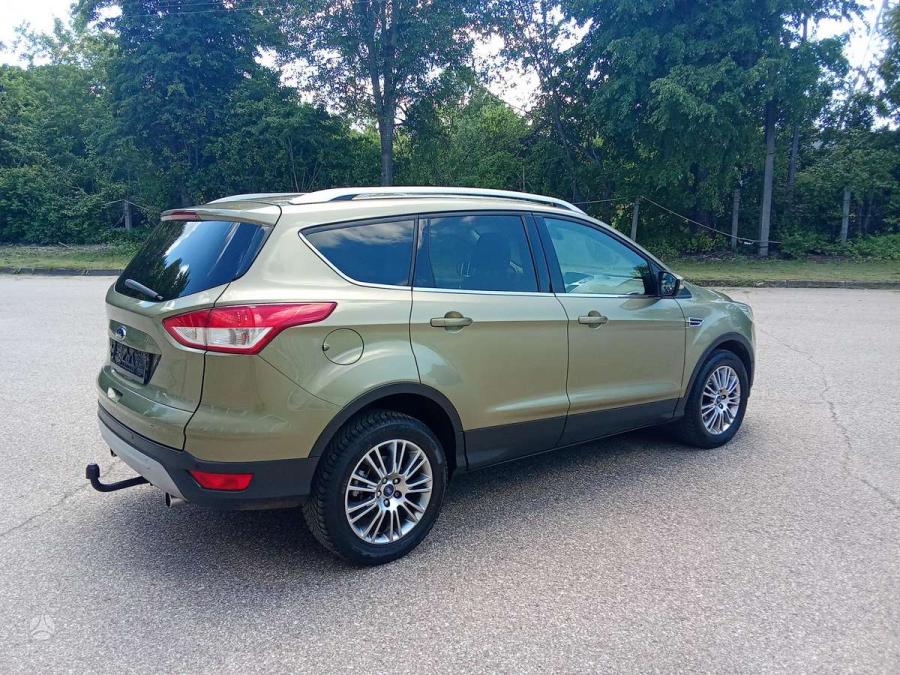 Zaļš Ford Kuga 2014 Alīta, ar dzinēja tilpumu 2.00 L un nobraukumu 238 tūkst. km par 7900 €, foto 13 vietnē AUTOMOTO.COM.LV