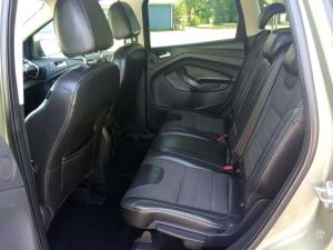 Zaļš Ford Kuga 2014 Alīta, ar dzinēja tilpumu 2.00 L un nobraukumu 238 tūkst. km par 7900 €, foto 22 vietnē AUTOMOTO.COM.LV