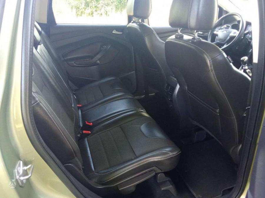 Zaļš Ford Kuga 2014 Alīta, ar dzinēja tilpumu 2.00 L un nobraukumu 238 tūkst. km par 7900 €, foto 24 vietnē AUTOMOTO.COM.LV