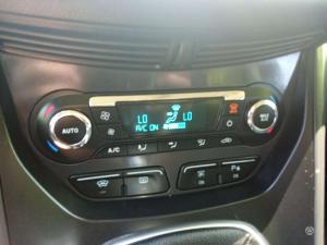 Zaļš Ford Kuga 2014 Alīta, ar dzinēja tilpumu 2.00 L un nobraukumu 238 tūkst. km par 7900 €, foto 25 vietnē AUTOMOTO.COM.LV