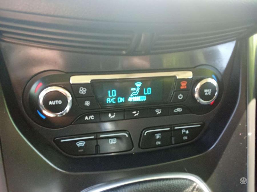 Zaļš Ford Kuga 2014 Alīta, ar dzinēja tilpumu 2.00 L un nobraukumu 238 tūkst. km par 7900 €, foto 25 vietnē AUTOMOTO.COM.LV
