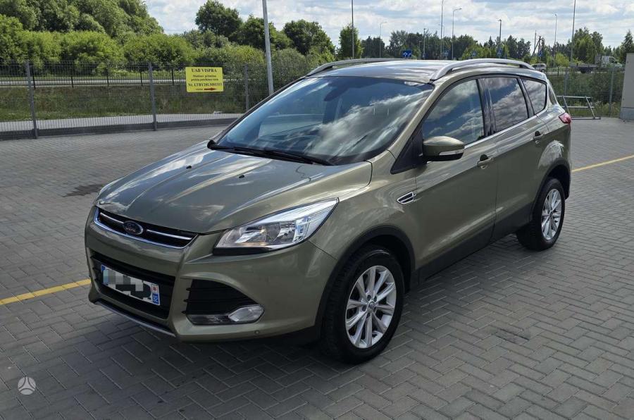 Green Ford Kuga 2015 in Taurage, with an engine capacity of 2.00 L and mileage of 269 thousand km for 6200 €, photo 1 on AUTOMOTO.COM.LV
