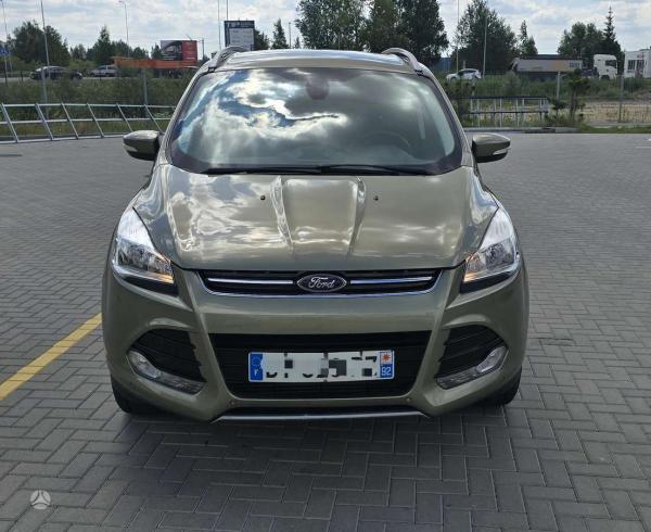 Green Ford Kuga 2015 in Taurage, with an engine capacity of 2.00 L and mileage of 269 thousand km for 6200 €, photo 2 on AUTOMOTO.COM.LV