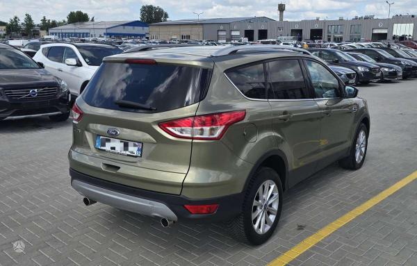 Green Ford Kuga 2015 in Taurage, with an engine capacity of 2.00 L and mileage of 269 thousand km for 6200 €, photo 4 on AUTOMOTO.COM.LV