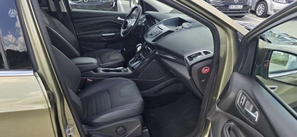Green Ford Kuga 2015 in Taurage, with an engine capacity of 2.00 L and mileage of 269 thousand km for 6200 €, photo 10 on AUTOMOTO.COM.LV