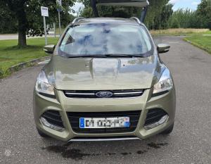 Green Ford Kuga 2015 in Taurage, with an engine capacity of 2.00 L and mileage of 269 thousand km for 6100 €, photo 3 on AUTOMOTO.COM.LV
