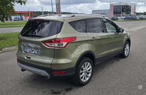Green Ford Kuga 2015 in Taurage, with an engine capacity of 2.00 L and mileage of 269 thousand km for 6100 €, photo 5 on AUTOMOTO.COM.LV