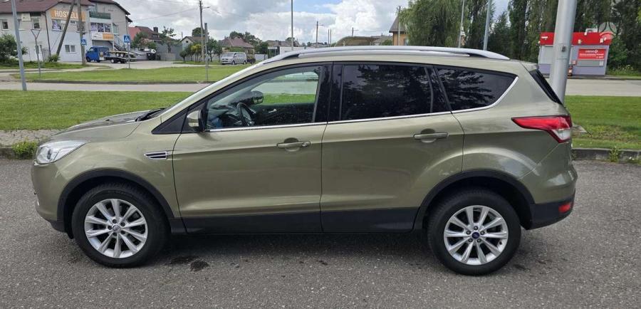 Green Ford Kuga 2015 in Taurage, with an engine capacity of 2.00 L and mileage of 269 thousand km for 6100 €, photo 9 on AUTOMOTO.COM.LV