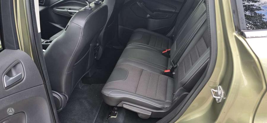 Green Ford Kuga 2015 in Taurage, with an engine capacity of 2.00 L and mileage of 269 thousand km for 6100 €, photo 12 on AUTOMOTO.COM.LV