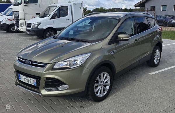 Green Ford Kuga 2015 in Taurage, with an engine capacity of 2.00 L and mileage of 275 thousand km for 5850 €, photo 1 on AUTOMOTO.COM.LV
