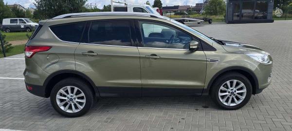 Green Ford Kuga 2015 in Taurage, with an engine capacity of 2.00 L and mileage of 275 thousand km for 5850 €, photo 6 on AUTOMOTO.COM.LV