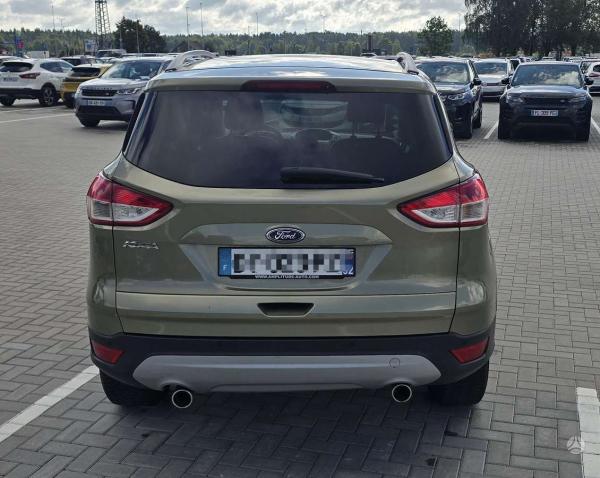 Green Ford Kuga 2015 in Taurage, with an engine capacity of 2.00 L and mileage of 275 thousand km for 5850 €, photo 9 on AUTOMOTO.COM.LV