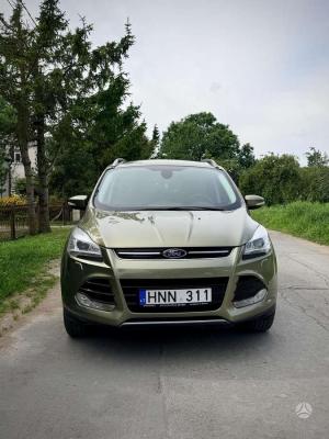 Green Ford Kuga 2015 in Siauliai, with an engine capacity of 2.00 L and mileage of 237 thousand km for 7000 €, photo 3 on AUTOMOTO.COM.LV