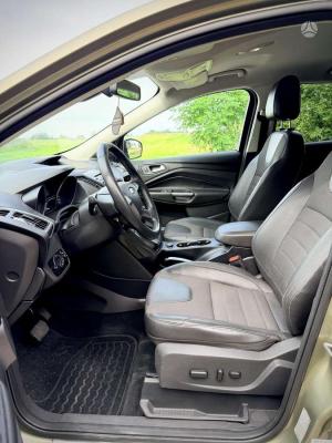 Green Ford Kuga 2015 in Siauliai, with an engine capacity of 2.00 L and mileage of 237 thousand km for 7000 €, photo 11 on AUTOMOTO.COM.LV