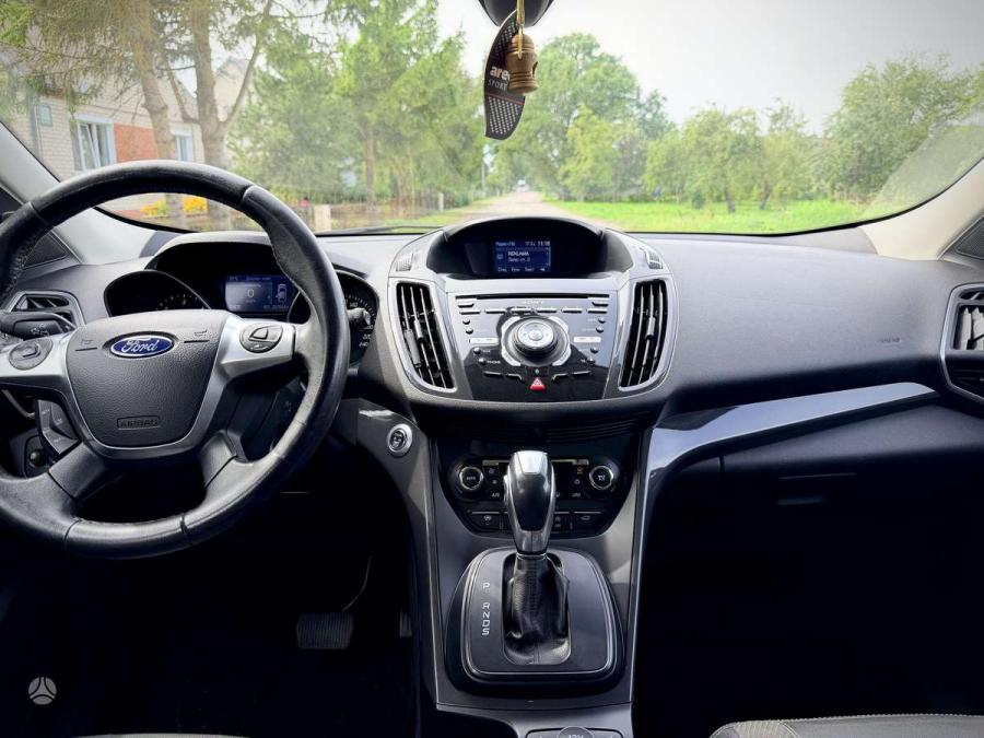 Green Ford Kuga 2015 in Siauliai, with an engine capacity of 2.00 L and mileage of 237 thousand km for 7000 €, photo 18 on AUTOMOTO.COM.LV