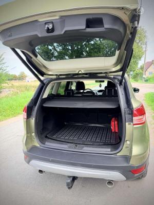 Green Ford Kuga 2015 in Siauliai, with an engine capacity of 2.00 L and mileage of 237 thousand km for 7000 €, photo 24 on AUTOMOTO.COM.LV