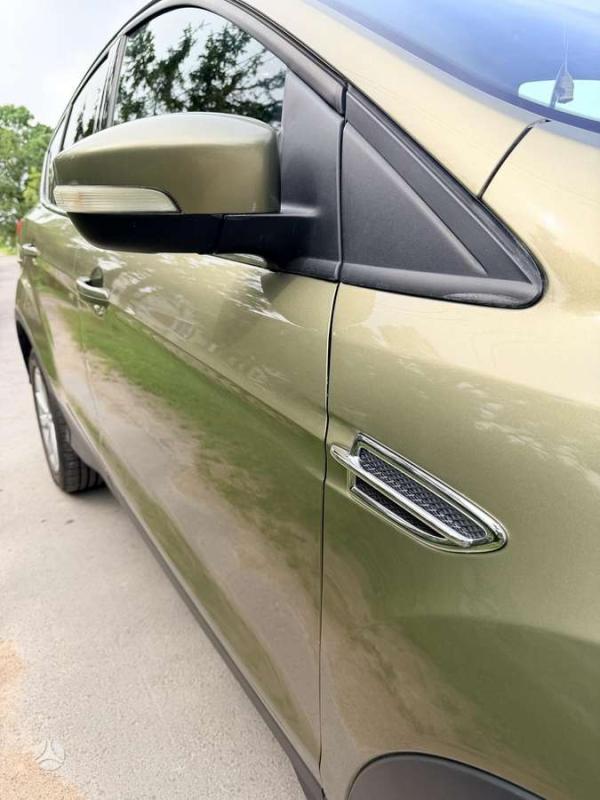 Green Ford Kuga 2015 in Siauliai, with an engine capacity of 2.00 L and mileage of 237 thousand km for 7000 €, photo 10 on AUTOMOTO.COM.LV