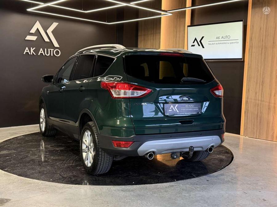 Green Ford Kuga 2016 in Kaunas, with an engine capacity of 2.00 L and mileage of 193 thousand km for 9990 €, photo 9 on AUTOMOTO.COM.LV
