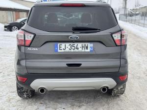 Green Ford Kuga 2017 in Taurage, with an engine capacity of 2.00 L and mileage of 290 thousand km for 8950 €, photo 2 on AUTOMOTO.COM.LV