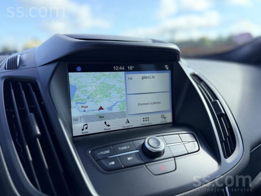 Zaļš Ford Kuga 2018 Rīga, ar dzinēja tilpumu 1.50 L un nobraukumu 195 tūkst. km par 11995 €, foto 14 vietnē AUTOMOTO.COM.LV