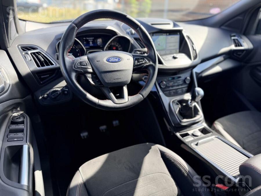 Zaļš Ford Kuga 2018 Rīga, ar dzinēja tilpumu 1.50 L un nobraukumu 195 tūkst. km par 11995 €, foto 20 vietnē AUTOMOTO.COM.LV