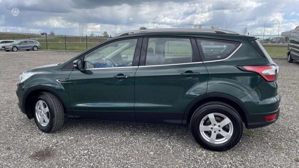 Zaļš Ford Kuga 2018 Marijampole, ar dzinēja tilpumu 1.50 L un nobraukumu 125 tūkst. km par 10000 €, foto 5 vietnē AUTOMOTO.COM.LV