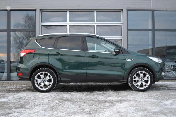 Zaļš Ford Kuga 2015 Viļņa, ar dzinēja tilpumu 1.50 L un nobraukumu 160 tūkst. km par 9000 €, foto 5 vietnē AUTOMOTO.COM.LV