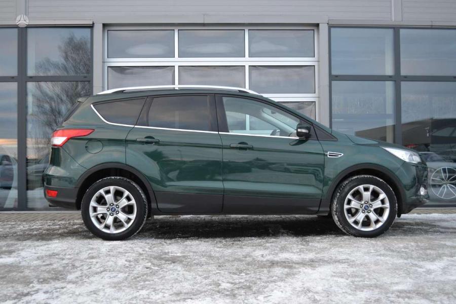 Green Ford Kuga 2015 in Vilnius, with an engine capacity of 1.50 L and mileage of 160 thousand km for 9000 €, photo 5 on AUTOMOTO.COM.LV