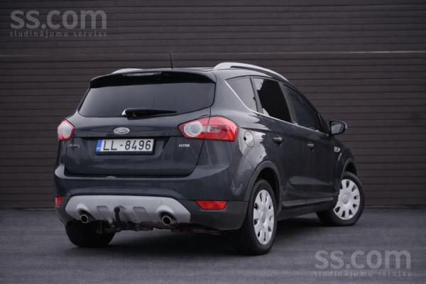 Grey Ford Kuga 2008 in Riga, with an engine capacity of 2.00 L and mileage of 310 thousand km for 5890 €, photo 3 on AUTOMOTO.COM.LV