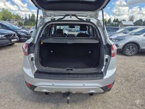 Grey Ford Kuga 2008 in Utena, with an engine capacity of 2.00 L and mileage of 260 thousand km for 4150 €, photo 7 on AUTOMOTO.COM.LV