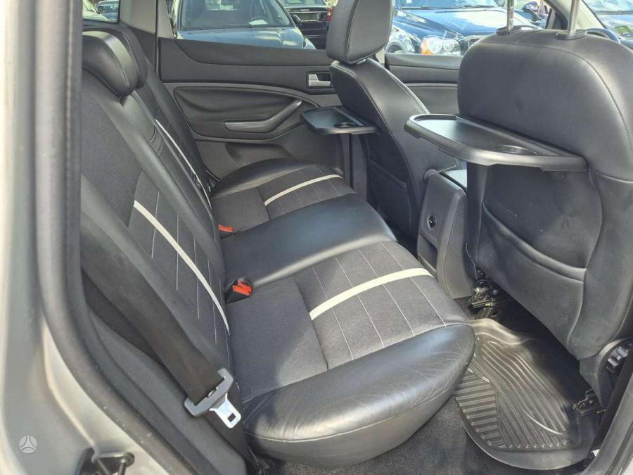 Grey Ford Kuga 2008 in Utena, with an engine capacity of 2.00 L and mileage of 260 thousand km for 4150 €, photo 11 on AUTOMOTO.COM.LV