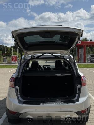 Grey Ford Kuga 2008 in Riga, with an engine capacity of 2.00 L and mileage of 245 thousand km for 5600 €, photo 7 on AUTOMOTO.COM.LV