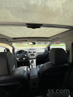 Grey Ford Kuga 2008 in Riga, with an engine capacity of 2.00 L and mileage of 245 thousand km for 5600 €, photo 13 on AUTOMOTO.COM.LV