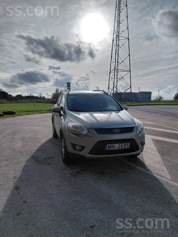 Ford Kuga 2008 Saldus vietnē Pelēks Ford Kuga 2008 Saldus, ar dzinēja tilpumu 2.00 L un nobraukumu 274 tūkst. km par 2900 €, foto 5 vietnē AUTOMOTO.COM.LV