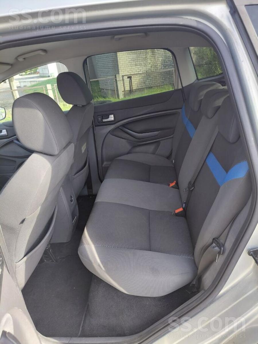 Pelēks Ford Kuga 2008 Saldus, ar dzinēja tilpumu 2.00 L un nobraukumu 274 tūkst. km par 2900 €, foto 7 vietnē AUTOMOTO.COM.LV