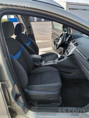 Pelēks Ford Kuga 2008 Saldus, ar dzinēja tilpumu 2.00 L un nobraukumu 274 tūkst. km par 2900 €, foto 8 vietnē AUTOMOTO.COM.LV