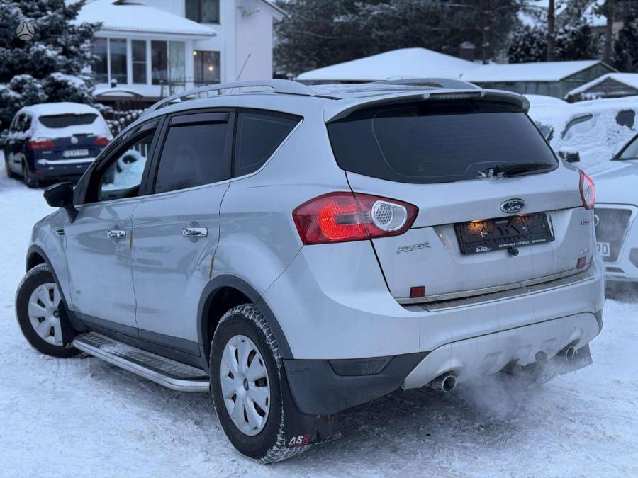Grey Ford Kuga 2009 in Utena, with an engine capacity of 2.00 L and mileage of 250 thousand km for 3390 €, photo 4 on AUTOMOTO.COM.LV