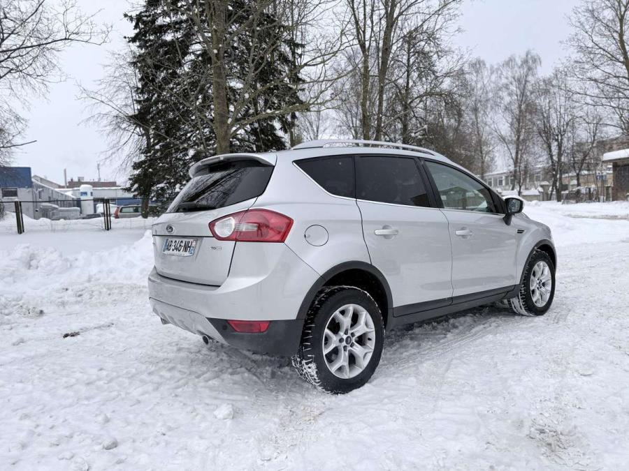 Pelēks Ford Kuga 2009 Šauļi, ar dzinēja tilpumu 2.00 L un nobraukumu 205 tūkst. km par 3900 €, foto 9 vietnē AUTOMOTO.COM.LV