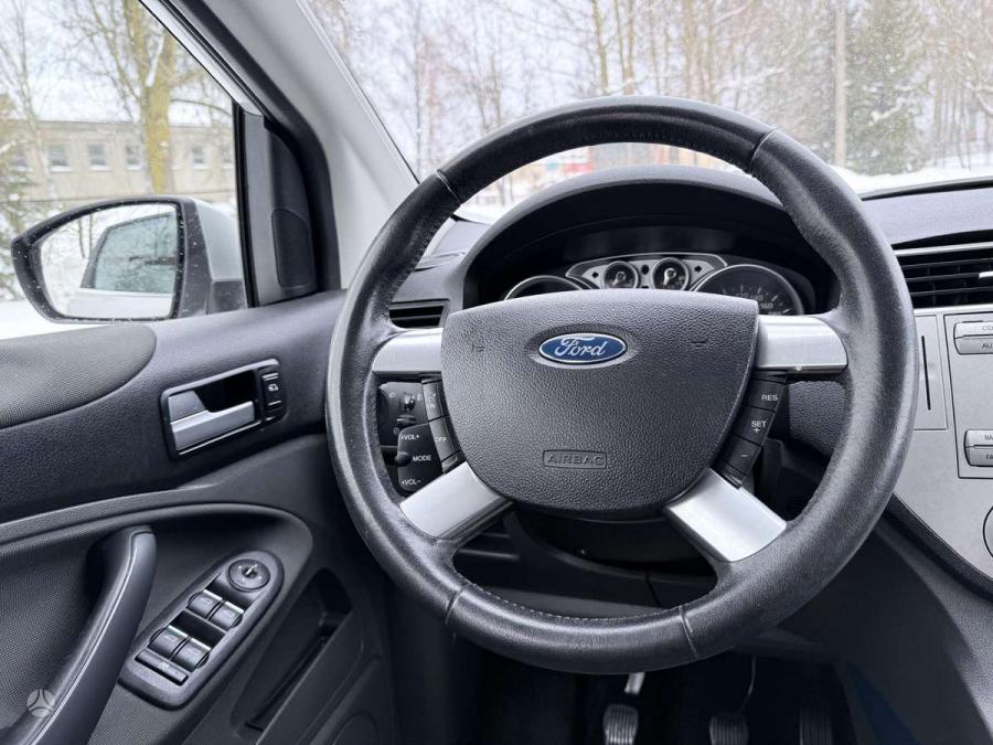 Pelēks Ford Kuga 2009 Šauļi, ar dzinēja tilpumu 2.00 L un nobraukumu 205 tūkst. km par 3900 €, foto 22 vietnē AUTOMOTO.COM.LV