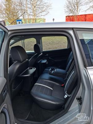 Pelēks Ford Kuga 2009 Viļņa, ar dzinēja tilpumu 2.00 L un nobraukumu 302 tūkst. km par 4950 €, foto 7 vietnē AUTOMOTO.COM.LV
