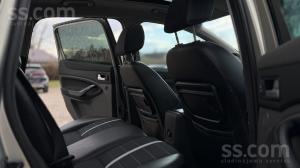 Pelēks Ford Kuga 2009 Jelgava, ar dzinēja tilpumu 2.00 L un nobraukumu 296 tūkst. km par 4990 €, foto 10 vietnē AUTOMOTO.COM.LV