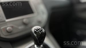 Pelēks Ford Kuga 2009 Jelgava, ar dzinēja tilpumu 2.00 L un nobraukumu 296 tūkst. km par 4990 €, foto 19 vietnē AUTOMOTO.COM.LV
