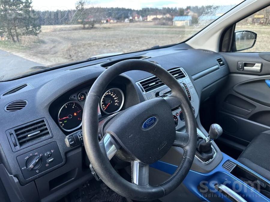 Pelēks Ford Kuga 2009 Rīga, ar dzinēja tilpumu 2.00 L un nobraukumu 251 tūkst. km par 4800 €, foto 6 vietnē AUTOMOTO.COM.LV